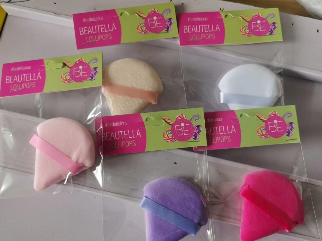 Пуховка для пудры BEAUTELLA LOLLIPOPS треугольная L23-MUA-18 - купить в ...